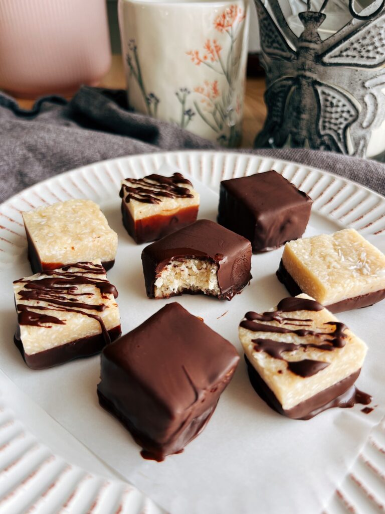 Small-batch No-bake Bounty Bars