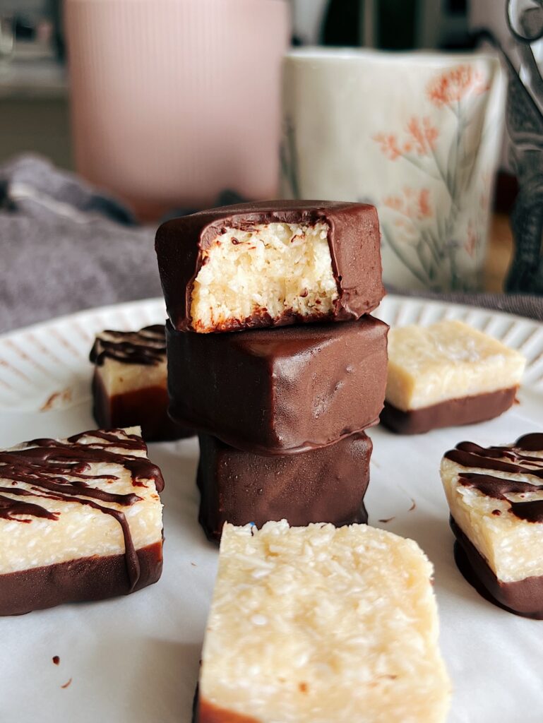Small-batch No-bake Bounty Bars
