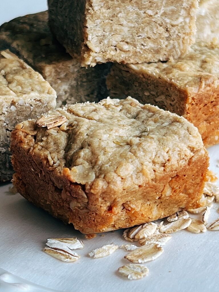 Mini-batch Coconut Oat Bars (Heavenly Hunks)